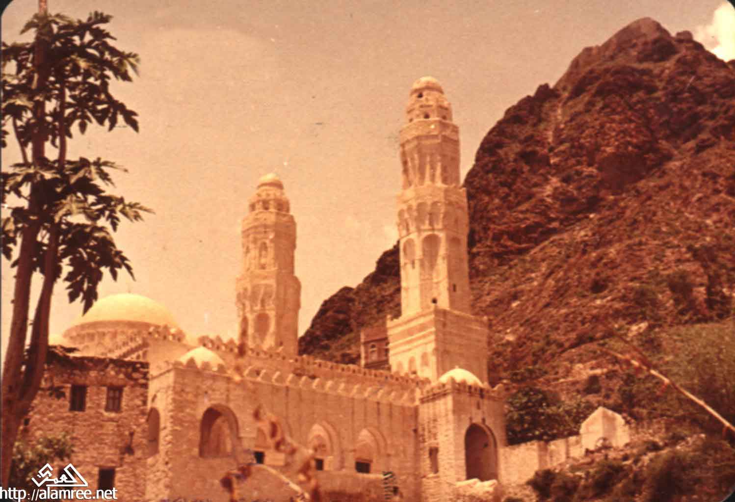 الألبوم رقم 2 صور قديمه ونادره لمدينة تعز ، منذ ستينيات القرن الماضي